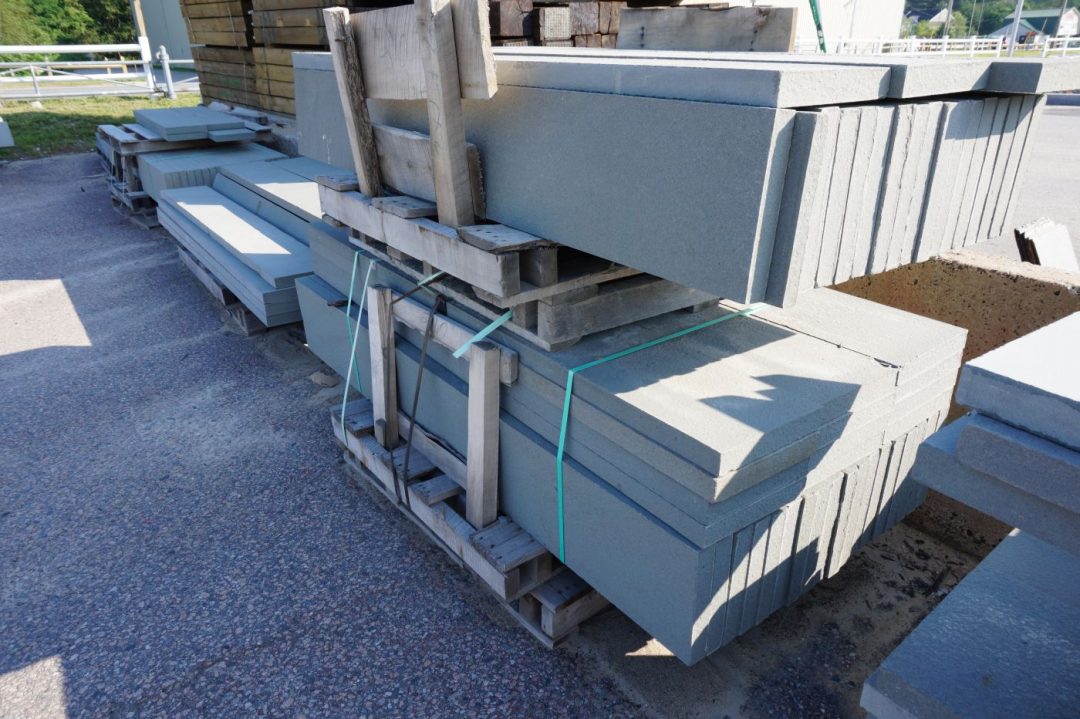 Buy Bluestone Tread up to 8' L - South Shore Landscape Supply