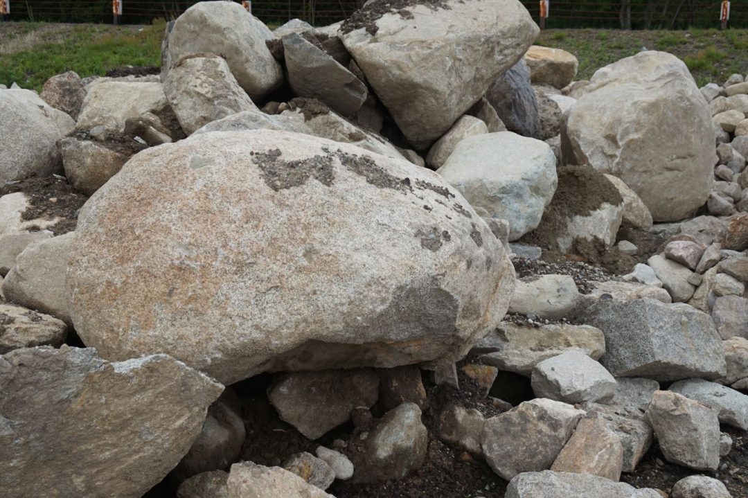 Buy Loose Boulder Wall Stone - South Shore Landscape Supply